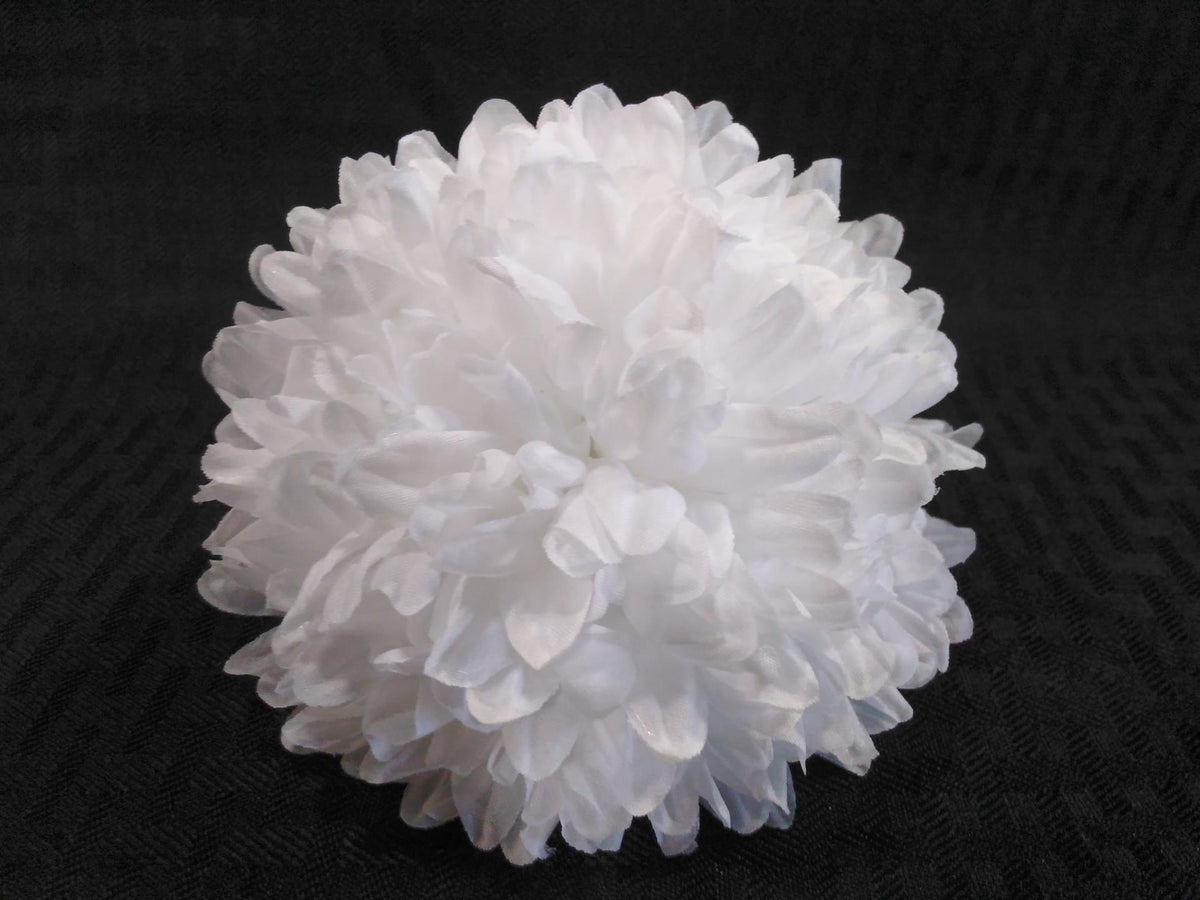 White Homecoming Mums - Multiple Sizes & Layers - 12/Pk – Yellow Rose ...